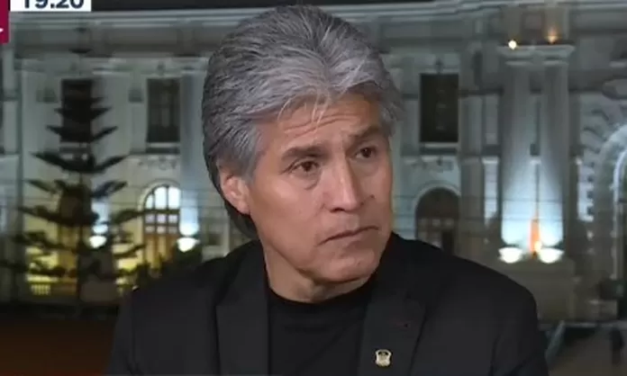 Alfredo Azurín: Tenemos que defender nuestro país contra la horda de ...