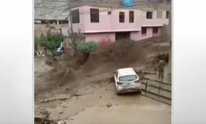 Chaclacayo: Impactantes imágenes muestran activación de quebrada ...