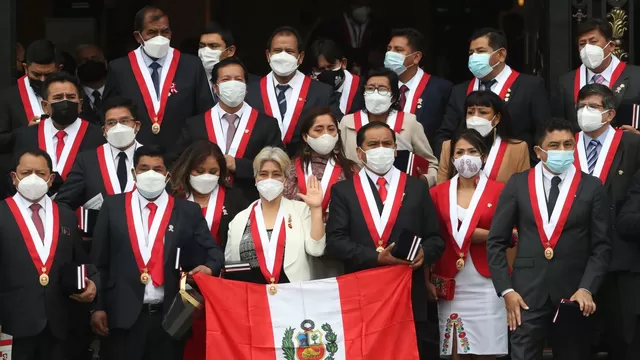 Cinco congresistas de Perú Libre renunciaron a la bancada tras elección ... Cinco congresistas de Perú Libre renunciaron a la bancada tras elección ...