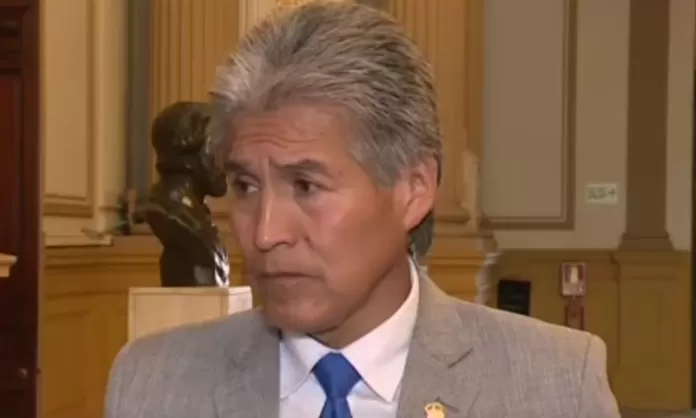 Congresista Alfredo Azurín defiende actuación de la Policía y refiere ...