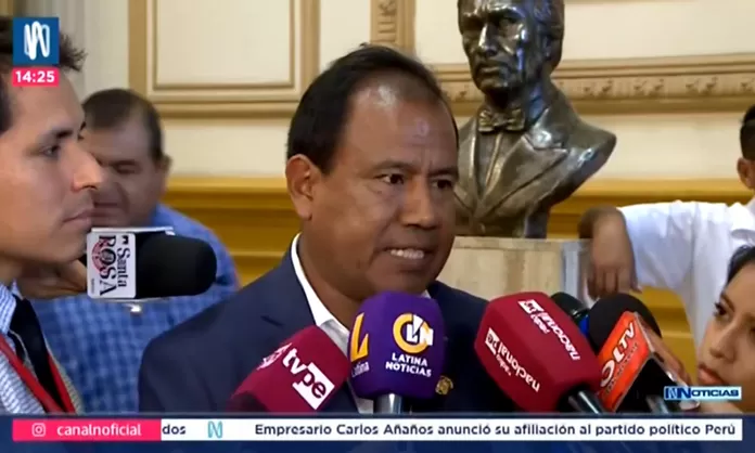 Congresista Edgar Tello deja el Bloque Magisterial para sumarse a ...