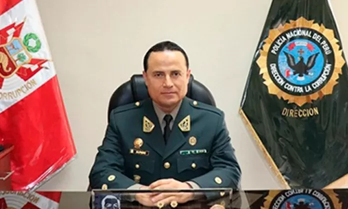 Designan nuevo comandante general de la PNP al teniente general Raúl ...