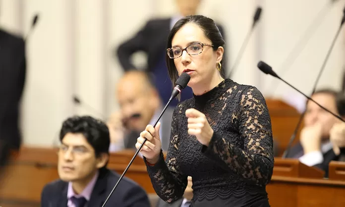 Glave consideró ilegítimo que la remuevan del comité del Frente Amplio ...