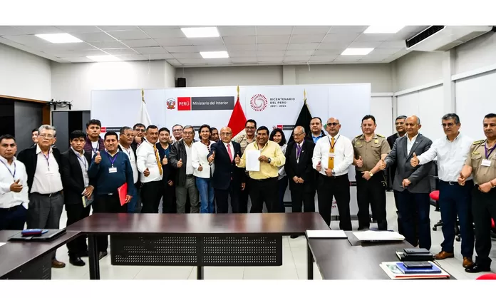 Paro transportistas: Gremios suspenden medida | Canal N