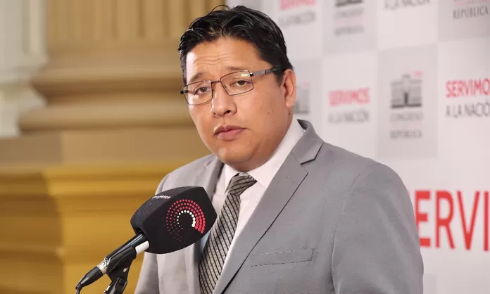 Ilich López se reincorporó a la bancada de Acción Popular | Canal N