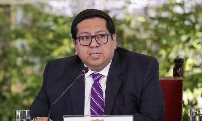 Ministro de Economía destacó que el Perú cuenta con la moneda más ...