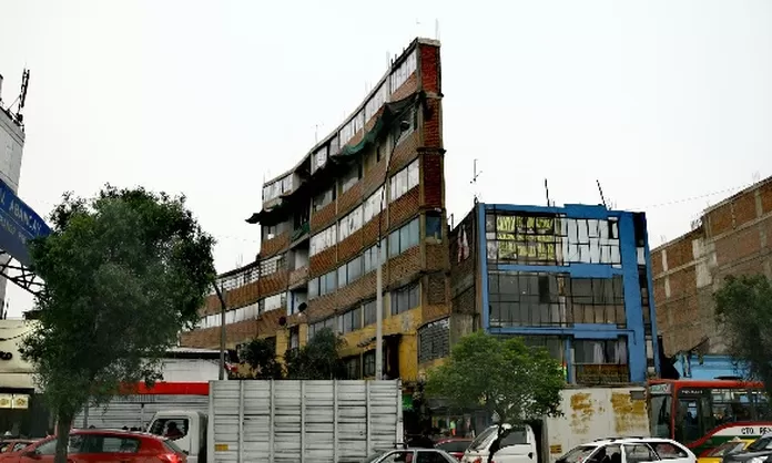 Municipalidad de Lima pide demolición de edificio mal construido | Canal N