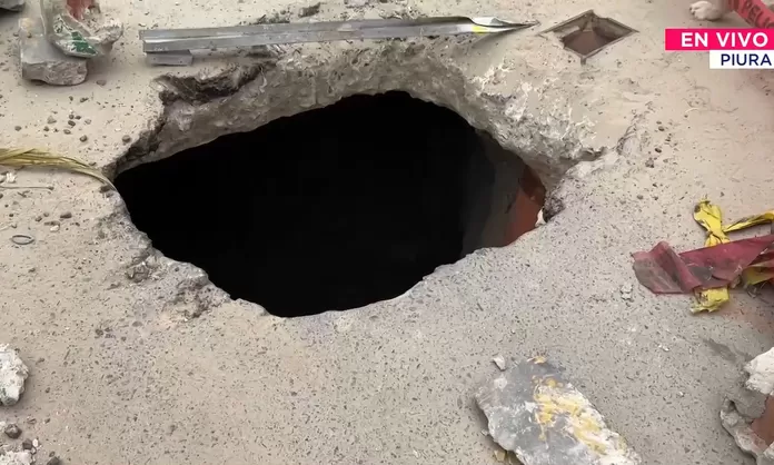 Piura: Reportan forados en pistas tras colapso de desagüe | Canal N
