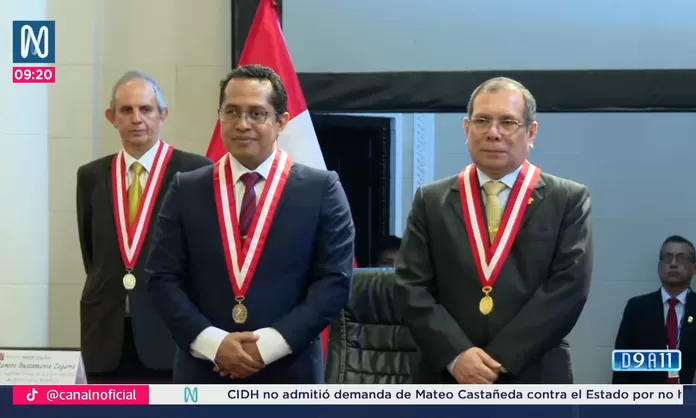 Roberto Burneo juró como nuevo presidente del JNE | Canal N