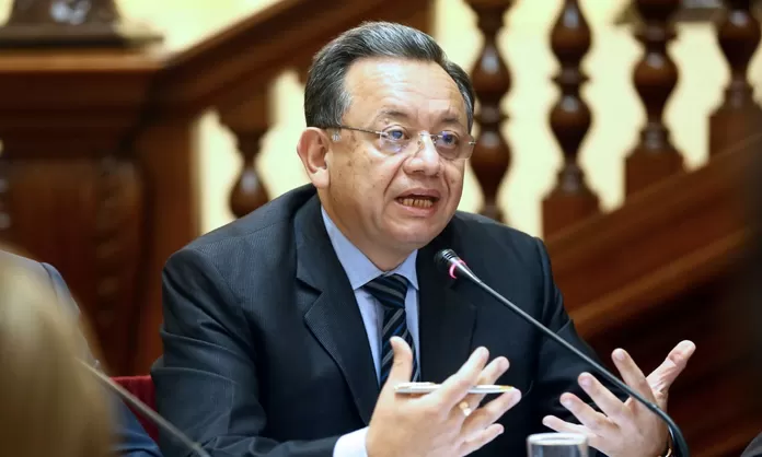 Servir confirma destitución de excontralor Edgar Alarcón | Canal N