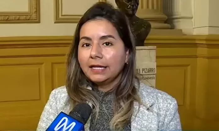 [VIDEO] Tania Ramírez: Debemos generar tranquilidad ante incertidumbre ...
