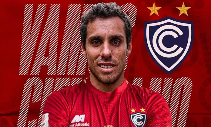 Cienciano Carlos Orejuela De 40 Años Fue Anunciado Como Refuerzo Del