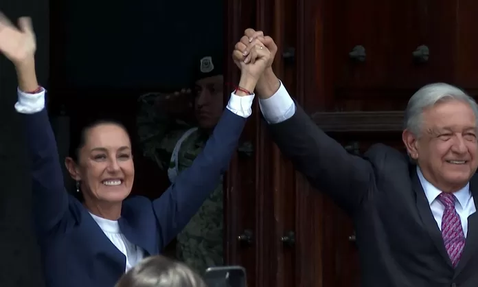 México: AMLO recibió en Palacio Nacional a la presidenta electa ...
