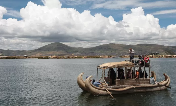 Alertan que nivel del agua en el lago Titicaca es el más bajo desde hace 24 años | Canal N